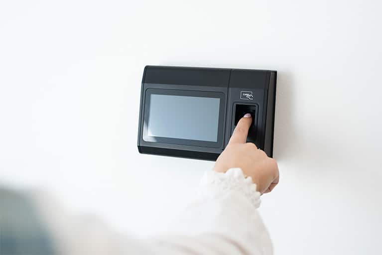 How to Get Started with Employee Time Tracking - WorkforceHub